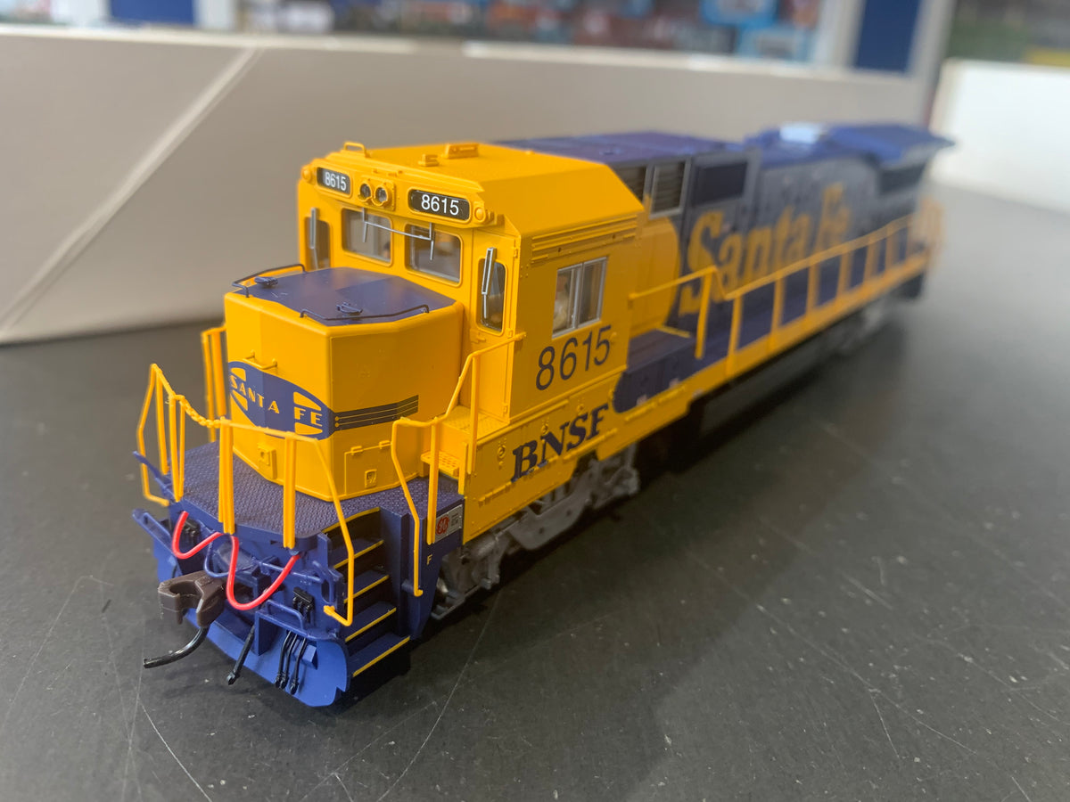 Atlas Master 9033 DCC - Dash 8-40B loco - Santa Fe BNSF patch #8615 ...